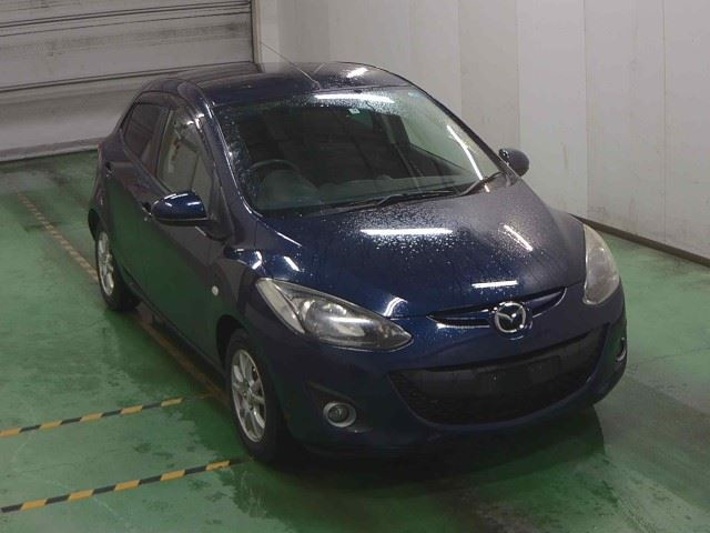 Mazda demio 4x4 (UPCOMING STOCK) - Cima Motors